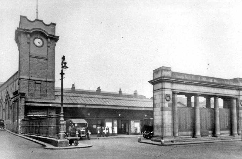 Victoria Station Memorial