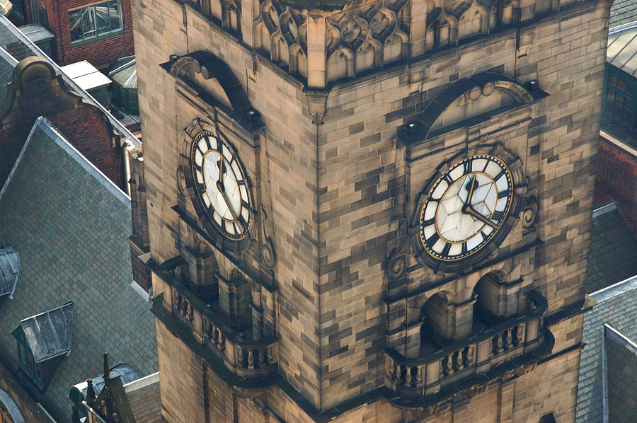 Sheffield Town Hall: the clock tower that came without a bell